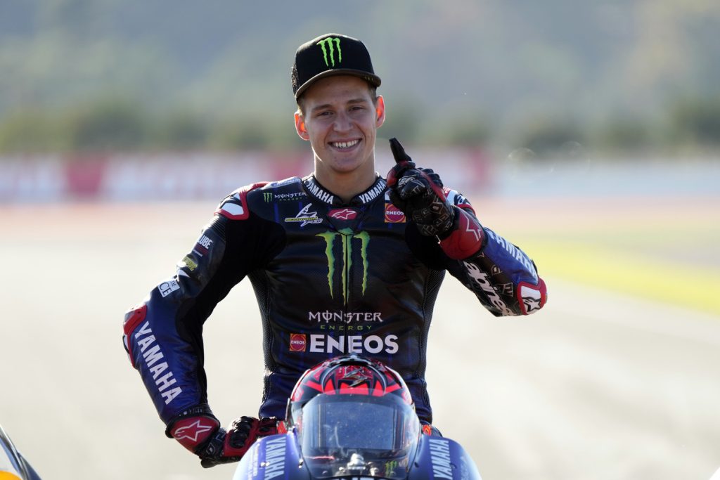 LỄ TRAO GIẢI 2021 FIM MOTOGP™ AWARDS: FABIO QUARTARO NHẬN CÚP VÔ ĐỊCH ...