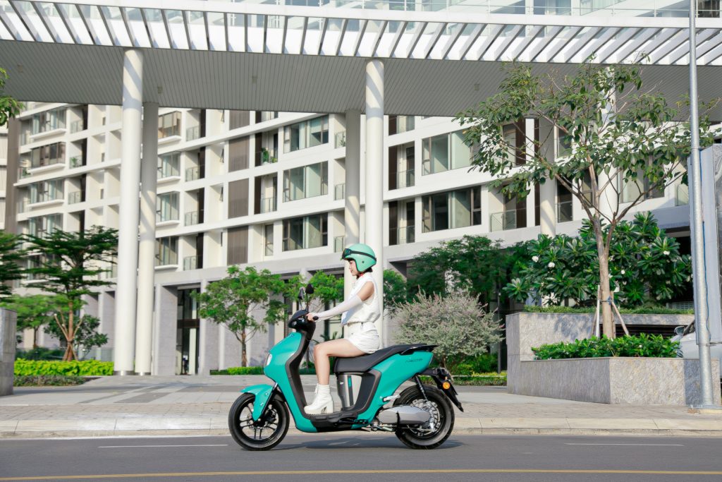 Cách Đi Xe Máy Điện An Toàn Và Đảm Bảo Tuổi Thọ Của Xe - Yamaha Motor ...
